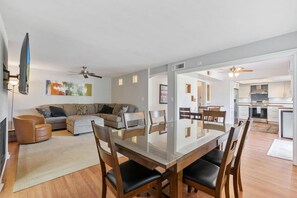 Casa, 3 quartos | Restaurantes