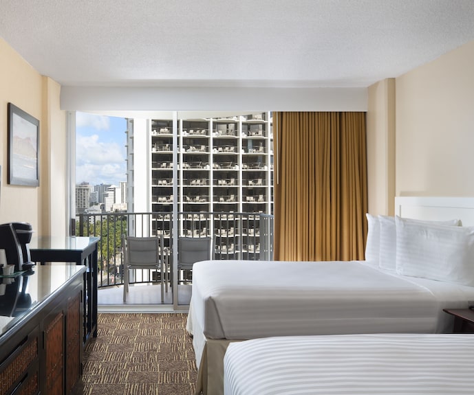 Waikiki Getaway! Private Balcony, Parking! Close To Honolulu Zoo & Kuhio Beach! - Honolulu