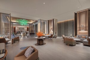 2 bares/lounges 