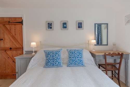 Cobblestones - Southwold