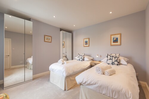 9 Salisbury Road - ウォルバーズウィック