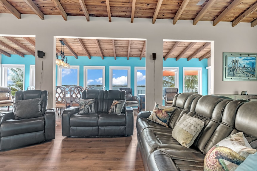 Beachfront 3b/3b Fishing Oasis - Florida Keys