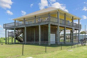 Buckley's Beach Reviews, Deals & Photos 2026 - Expedia