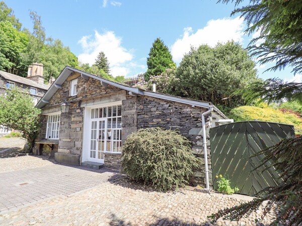 Courtyard Cottage - Ambleside