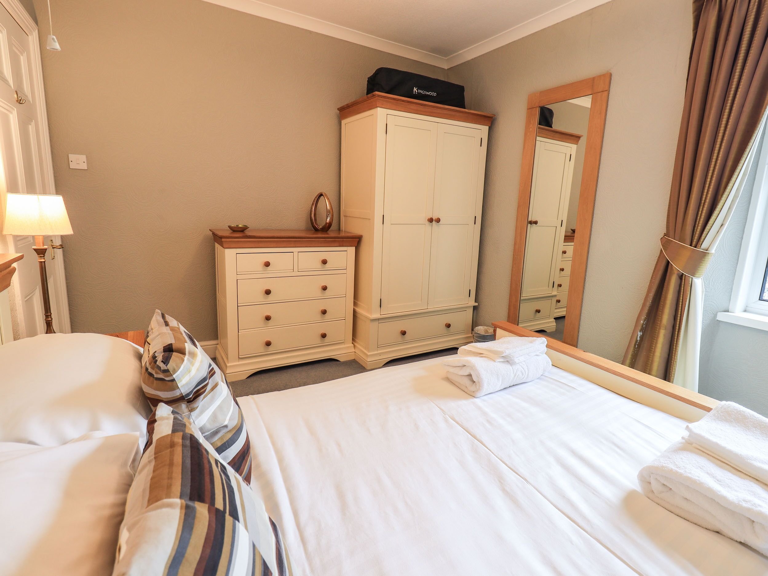 Casa de campo | 3 quartos, individualmente decorados, individualmente mobiliados