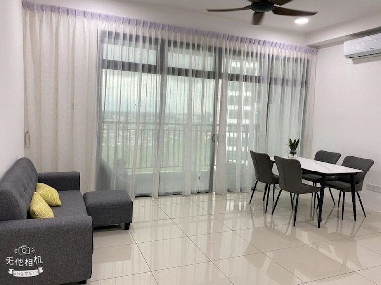 Nesthome Jb City (Pool View) 3 Bedroom Suites - Johor