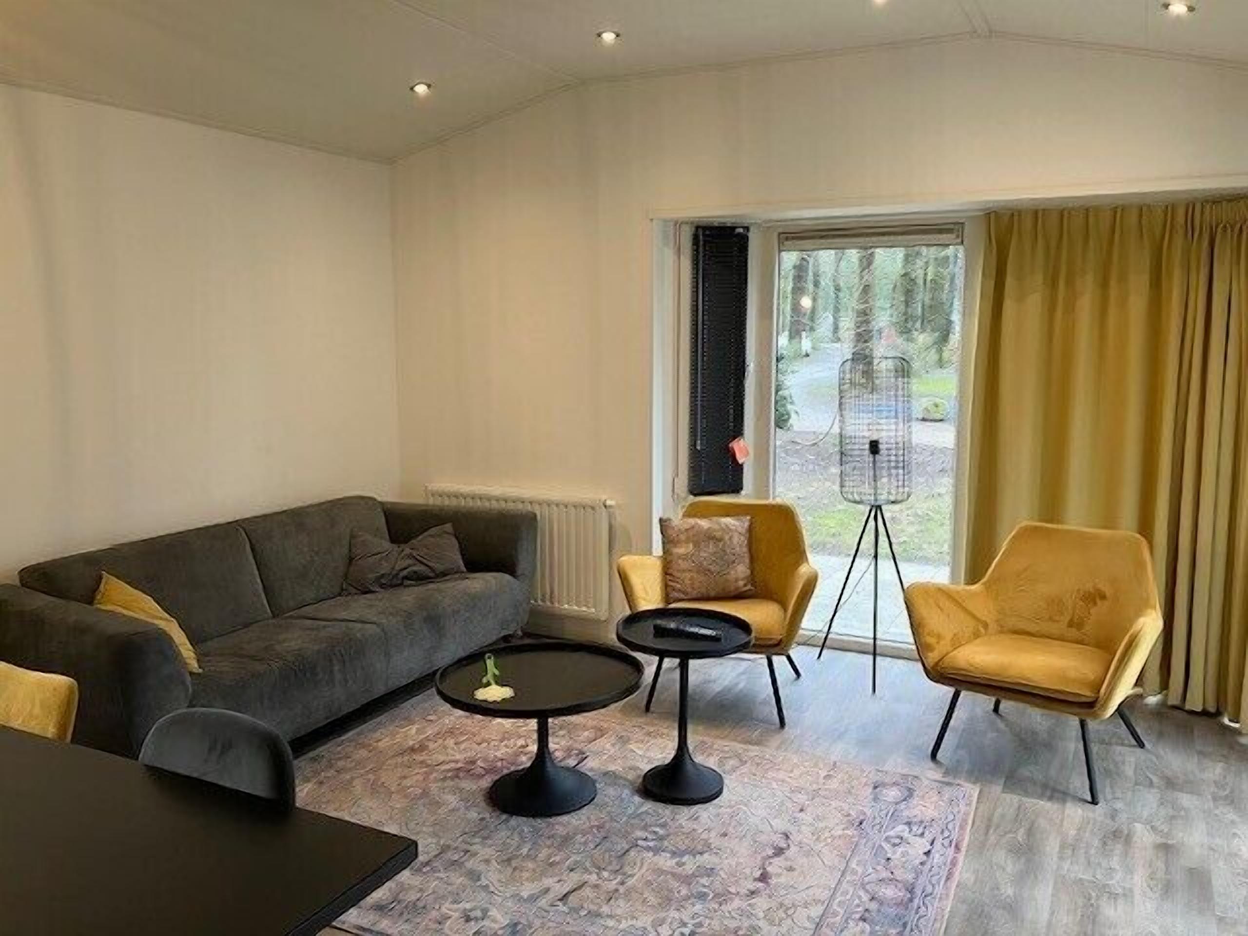 Chalet Met 3 Slaapkamers En Een Terras - Ede