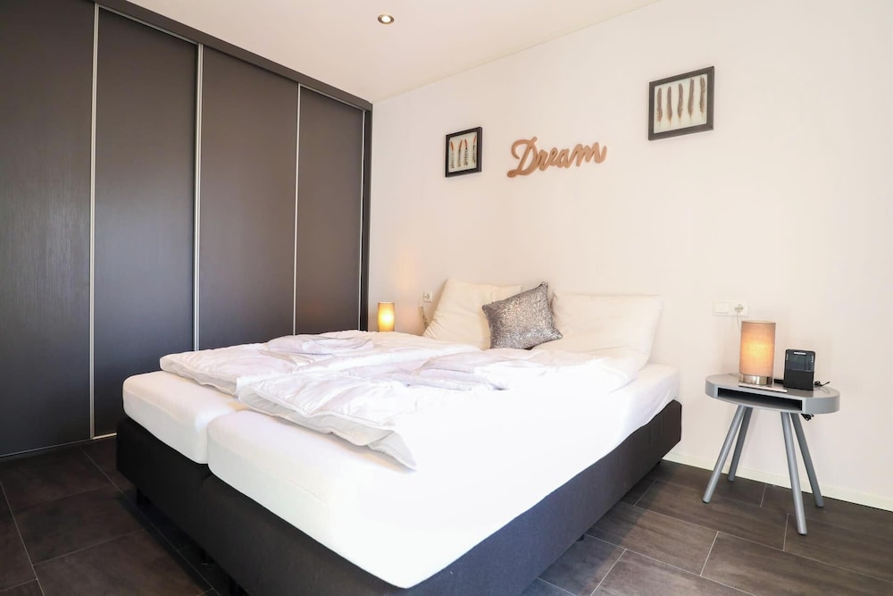 Chalet Mit 2 Schlafzimmern Und Einer Terrasse - Nettetal