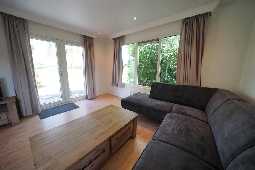 Chalet With 2 Bedrooms And A Terrace - Amsterdam