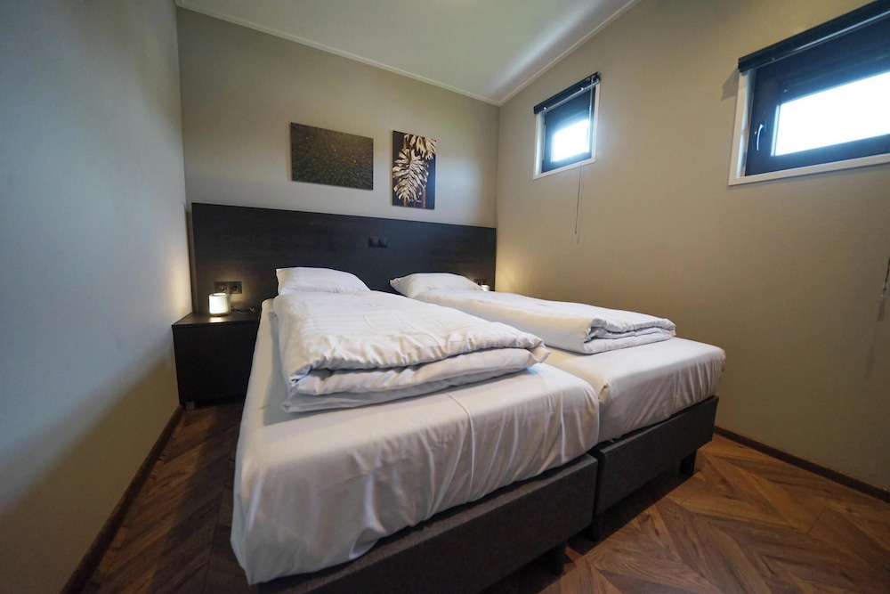 Chalet Mit 3 Schlafzimmern Und 1 Badezimmer - Kampen