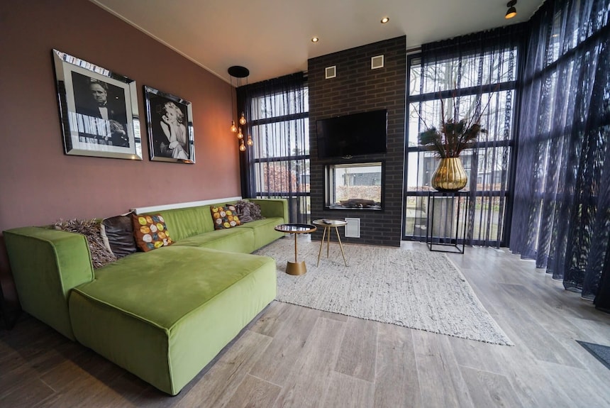 Chalet With 2 Bedrooms And A Terrace - Venlo