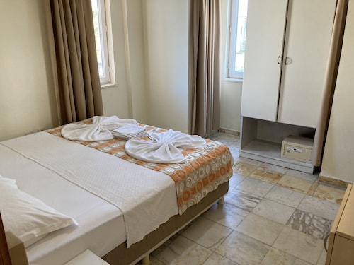 Lovely Apartment In The Centre Of Side In Private Gated Community - Side