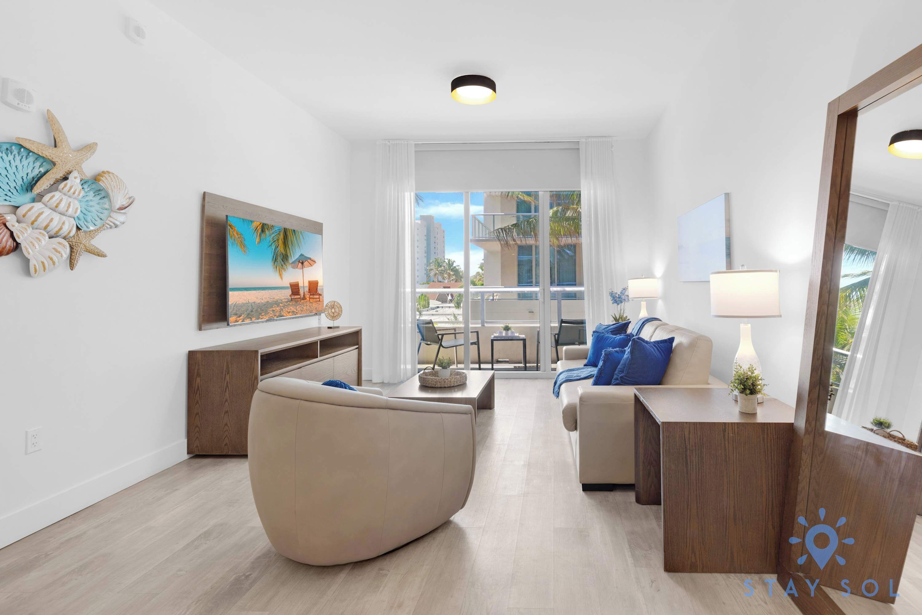 Beachfront Resort|hot Tub & Pool- Near Beach - Miami Gardens, FL