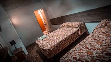 Quarto duplo conforto | Individualmente mobiliados, camas extras/dobráveis (sobretaxa)