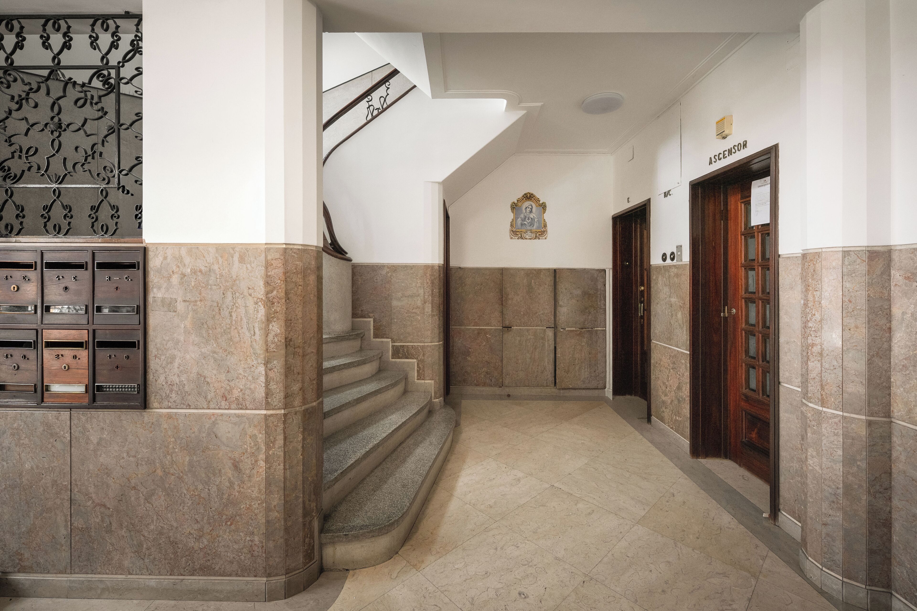 Entrada (vista interior)