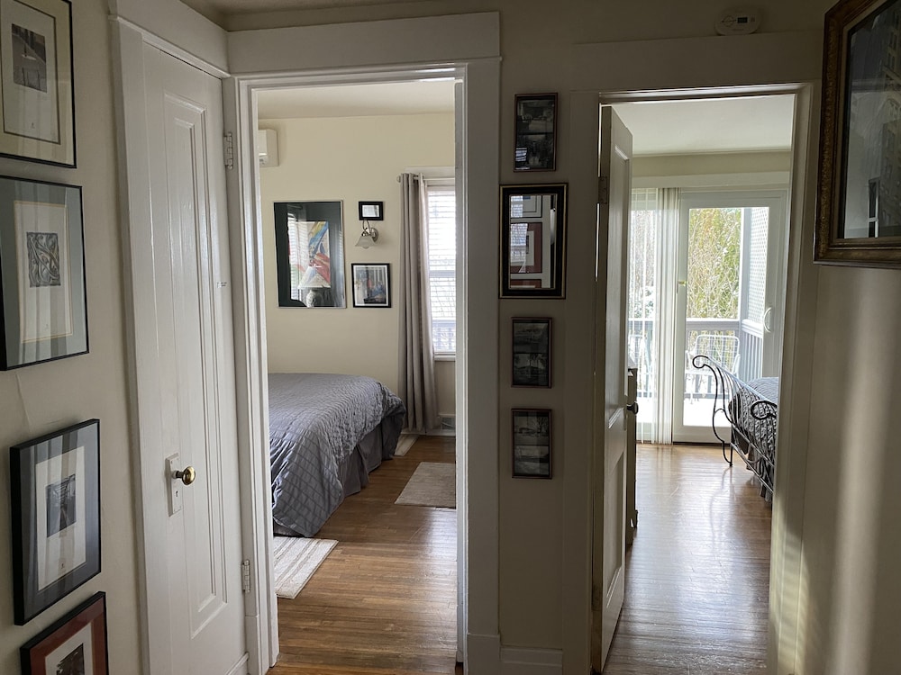 First Floor Flat For Business Or Pleasure - Buffalo, NY