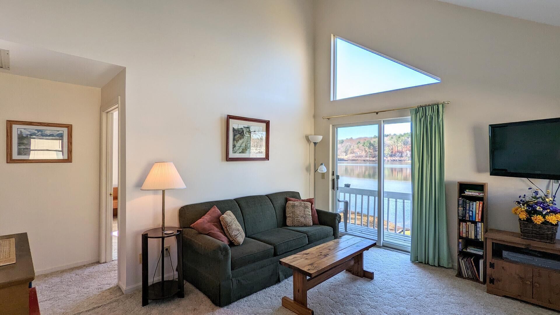 Lakeside Sunset On Lake Winnisquam! - Laconia, NH