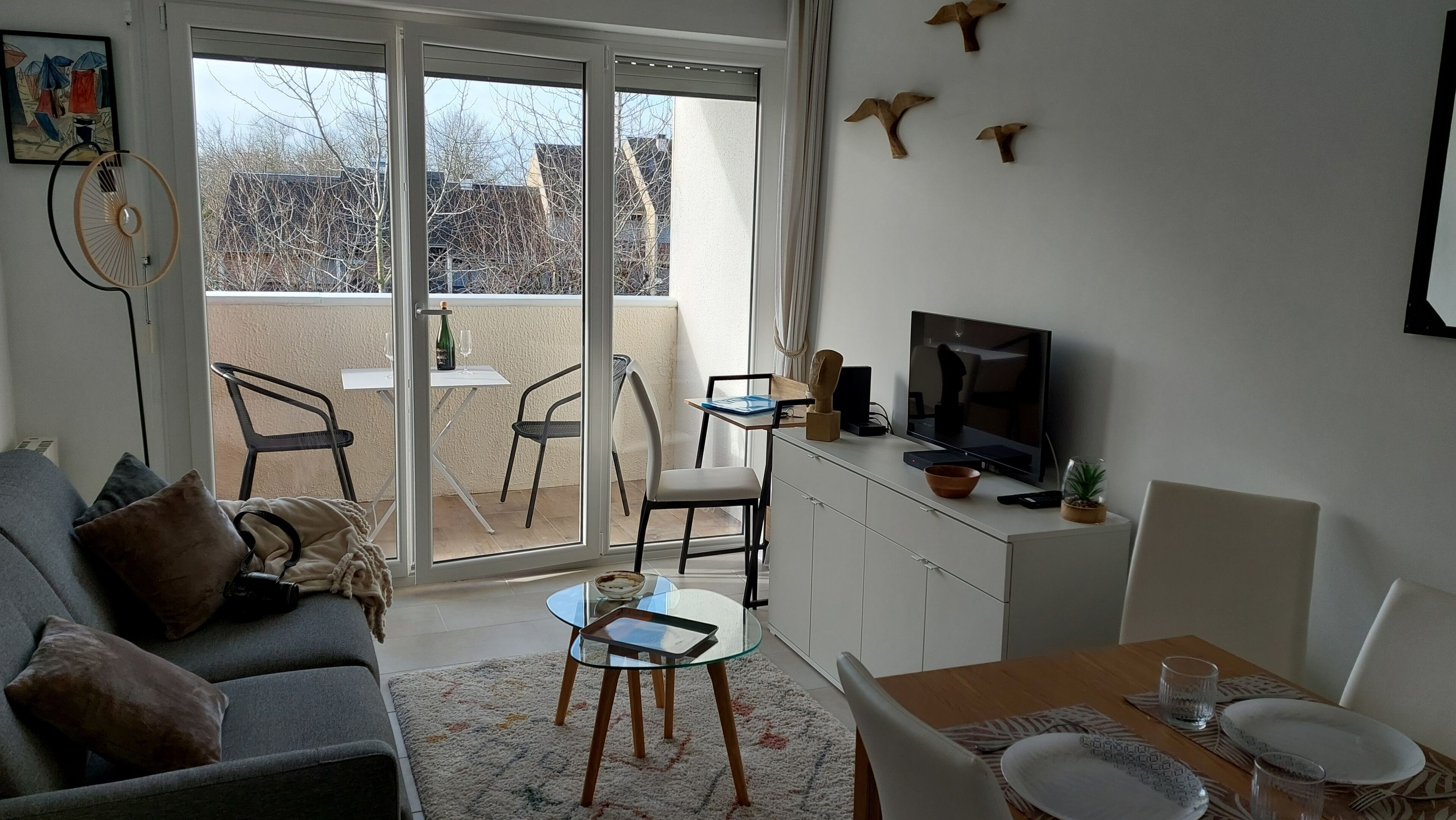 Very Well Located 2-room Apartment, 15 Minutes From The Beach And Shops - Cabourg