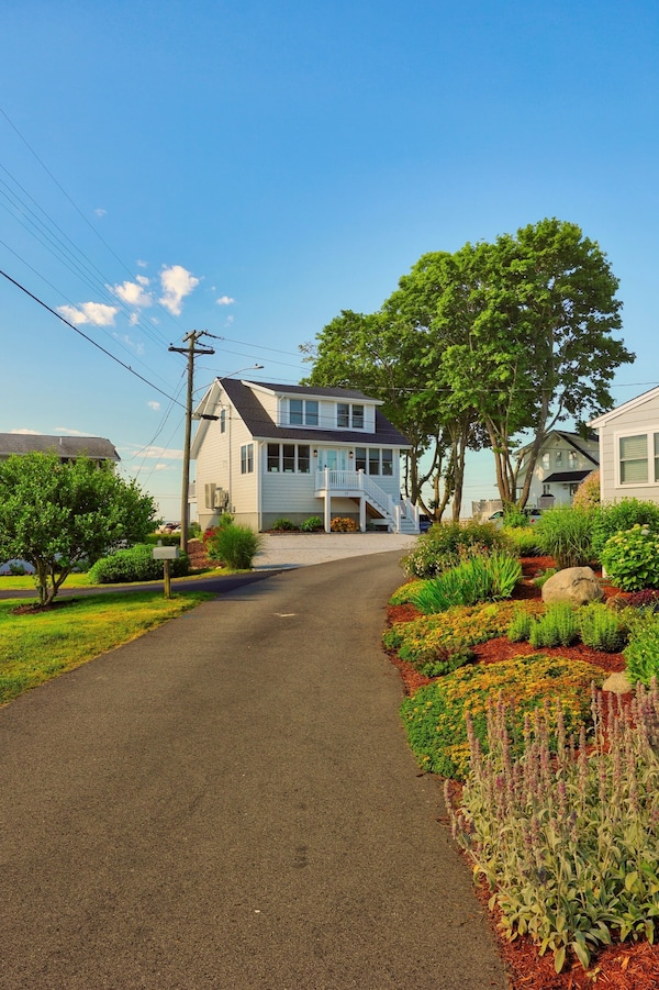Beautiful Home Located At White Sand Beach, Old Lyme, Ct - Connecticut