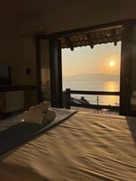 Bangalô panorâmico, 2 quartos, vista para o mar | Wi-Fi de cortesia