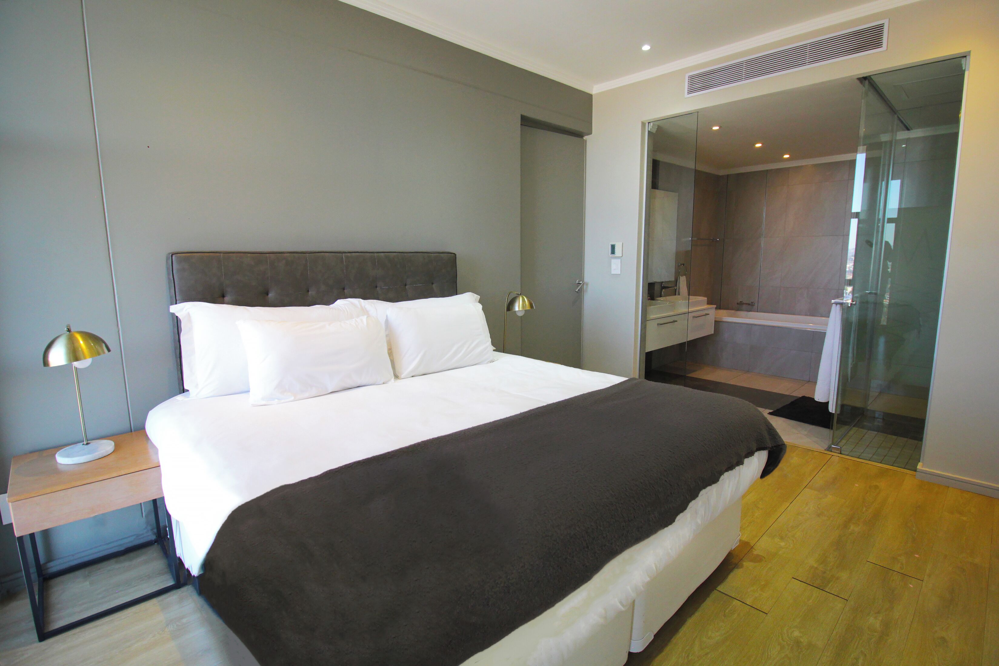 Penthouse de Luxo | 3 quartos, roupa hipoalergénica, berços/camas para crianças grátis 