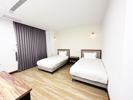 Quarto duplo clássico | Roupas de cama premium, edredons de pluma, camas com colchões pillow-top