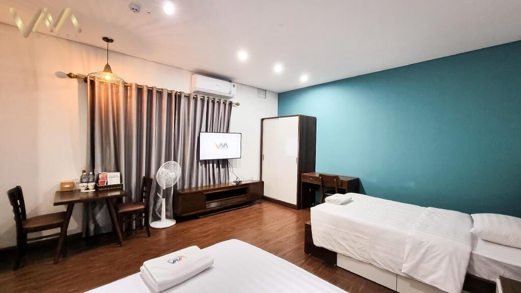 Roupa de alta qualidade, camas de colchão viscoelástico, minibar 