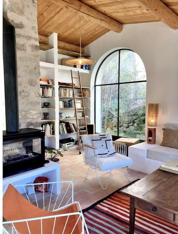 House In Aix En Pce At The Foot Of Sainte Victoire - Trets