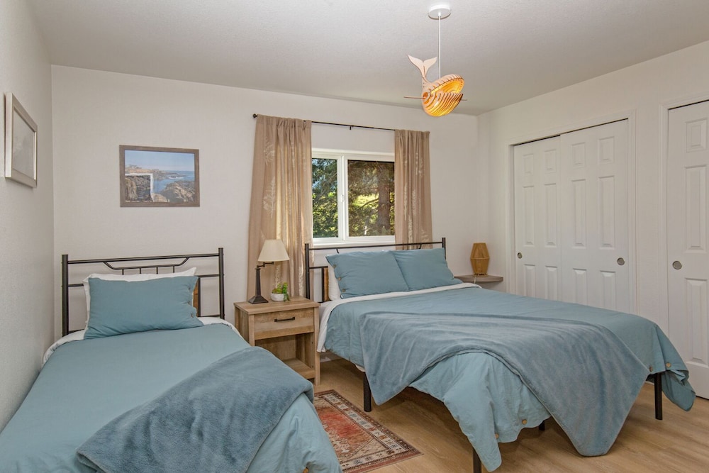 Cozy Oceanview Hideaway#1 On Golf Course/airport - Humboldt County, CA