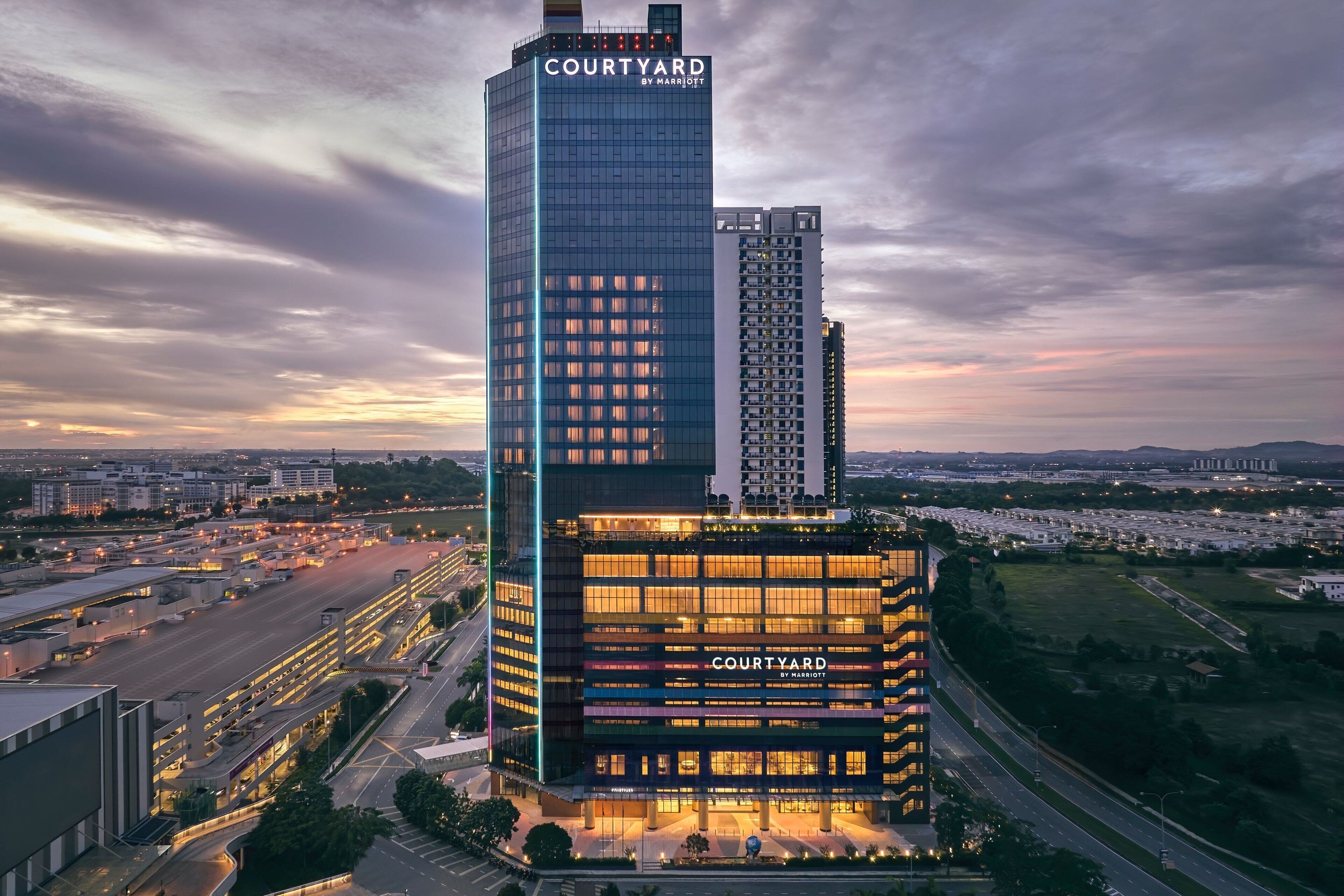 Courtyard By Marriott Setia Alam en Kuala Lumpur, : hoteles en Kuala ...