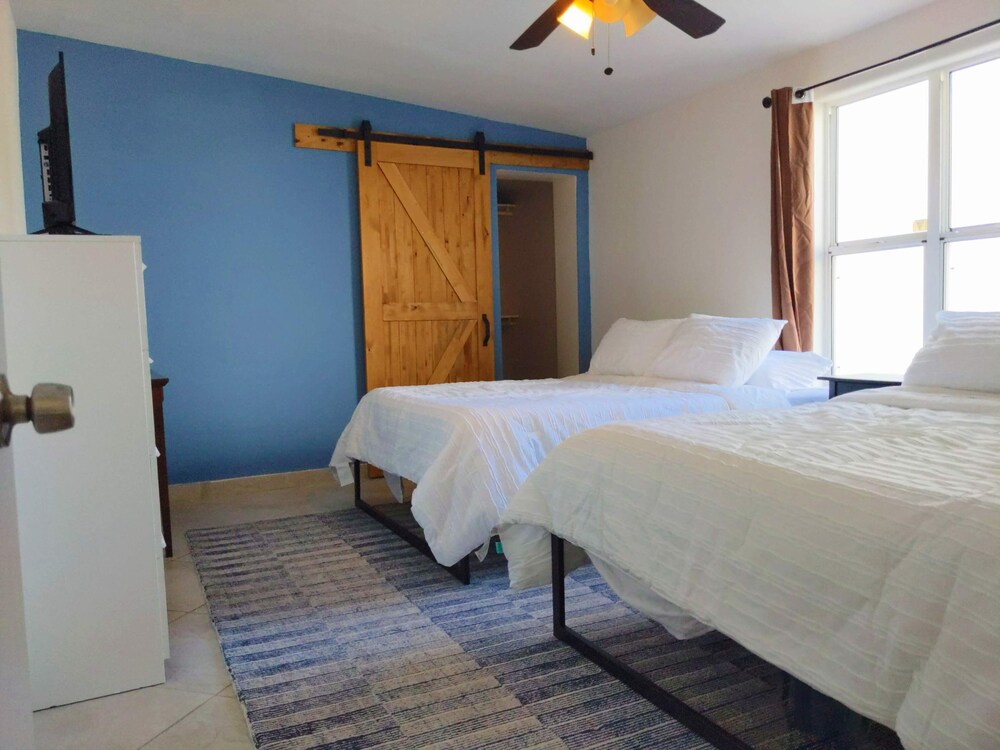 Resort Like w/ Large Heated Hot Tub! - Phoenix | Vrbo