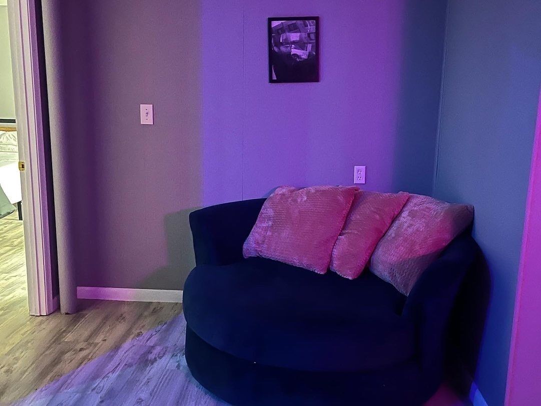 Atl Retreat: Private Jacuzzi +4 Br Top Floor - Atlanta, GA