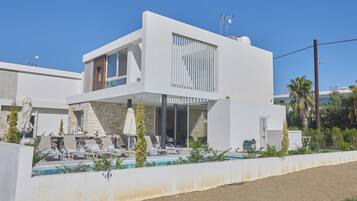 Vila, 5 quartos, para fumantes, piscina particular | Fachada da propriedade