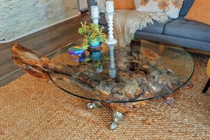 Casa, 3 quartos, acessível, para fumantes | Sala de estar | Livros