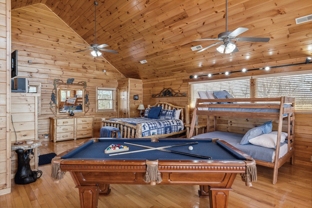 A Piece Of Heaven Is A Wonderful Dog-friendly 2 Bedroom Cabin In Starr Crest Resort! - 피전 포지