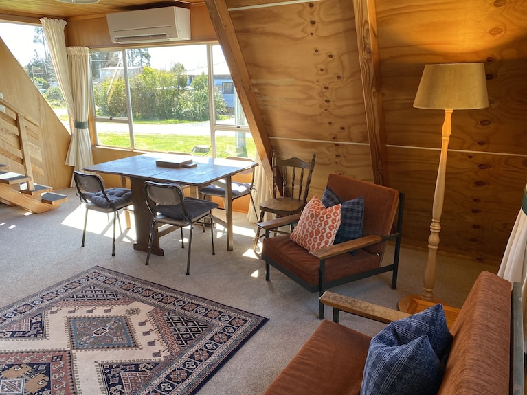 Retro A-frame In National Park Village - 國家公園村