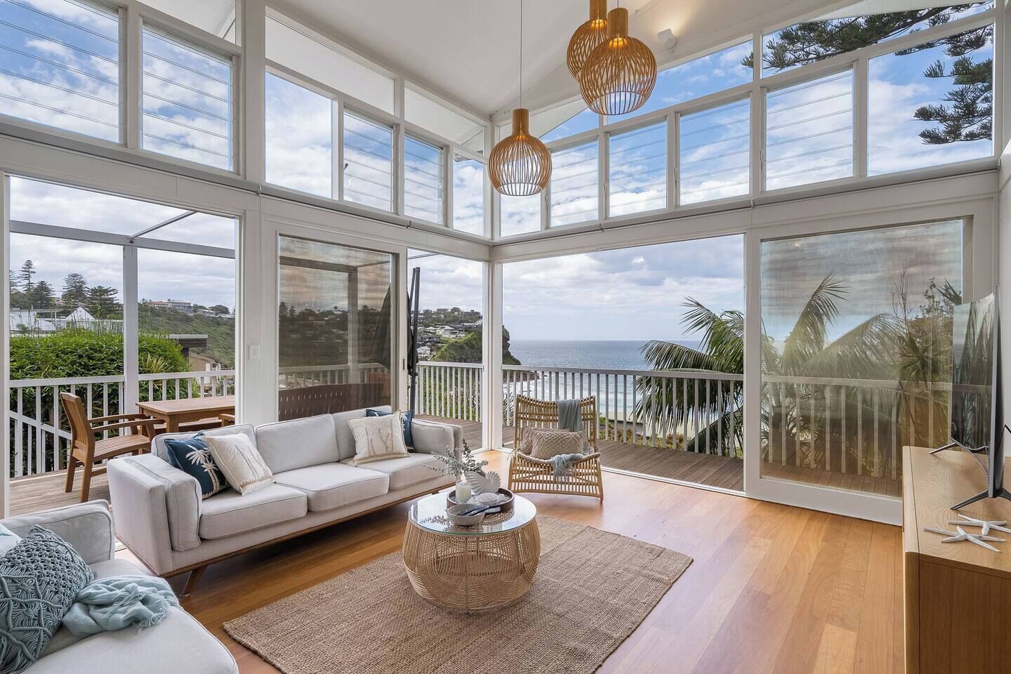 'The Bungan' - Absolute Beachfront, Direct Beach Access To Bungan Beach, Newport - Scotland Island