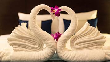 Quarto Duplo ou Twin Superior | Roupa de alta qualidade, minibar com produtos grátis, secretária