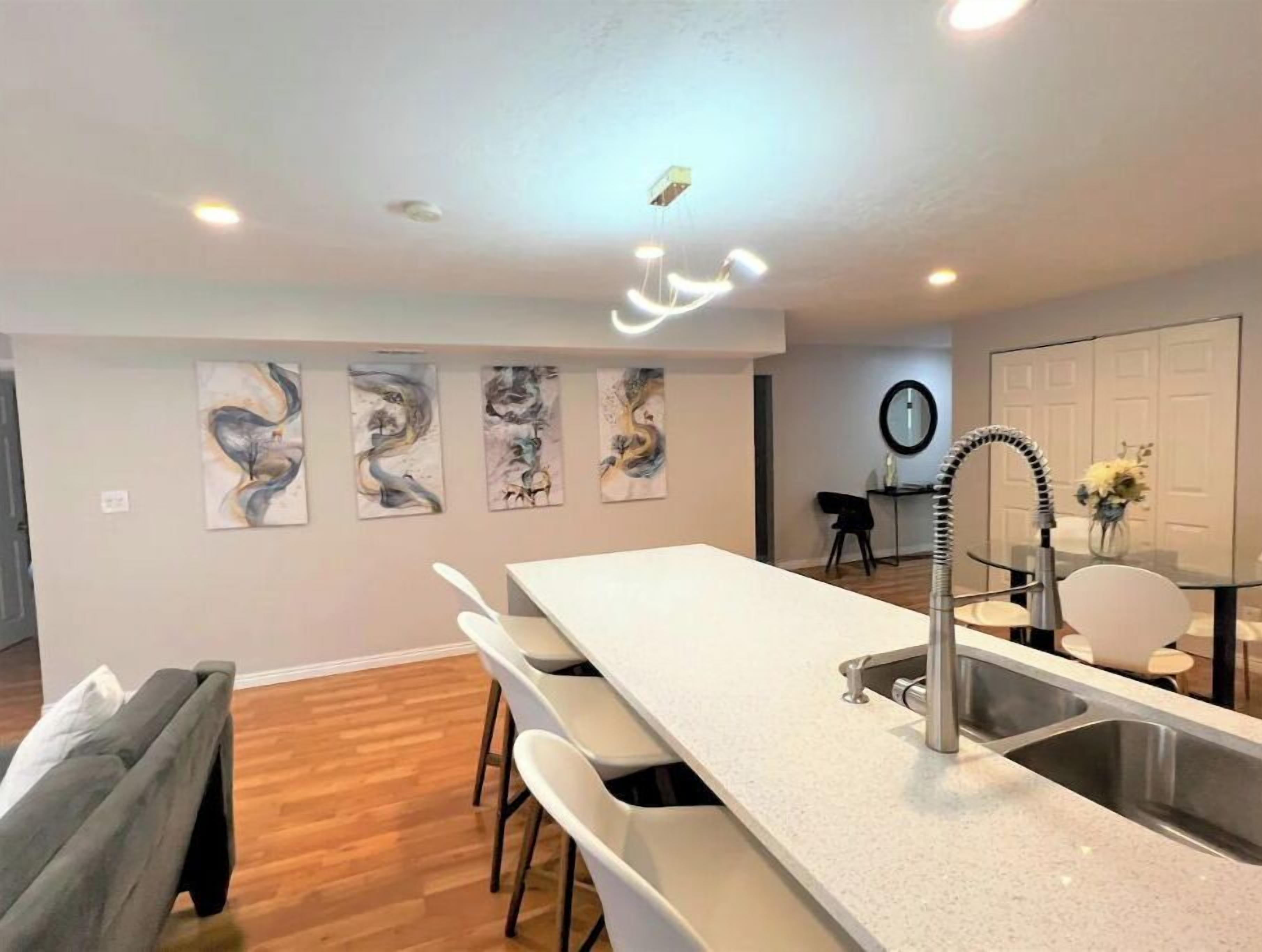 Spacious 2 Kingbed 2 Queenbed Basement Apartment - Alpine, UT