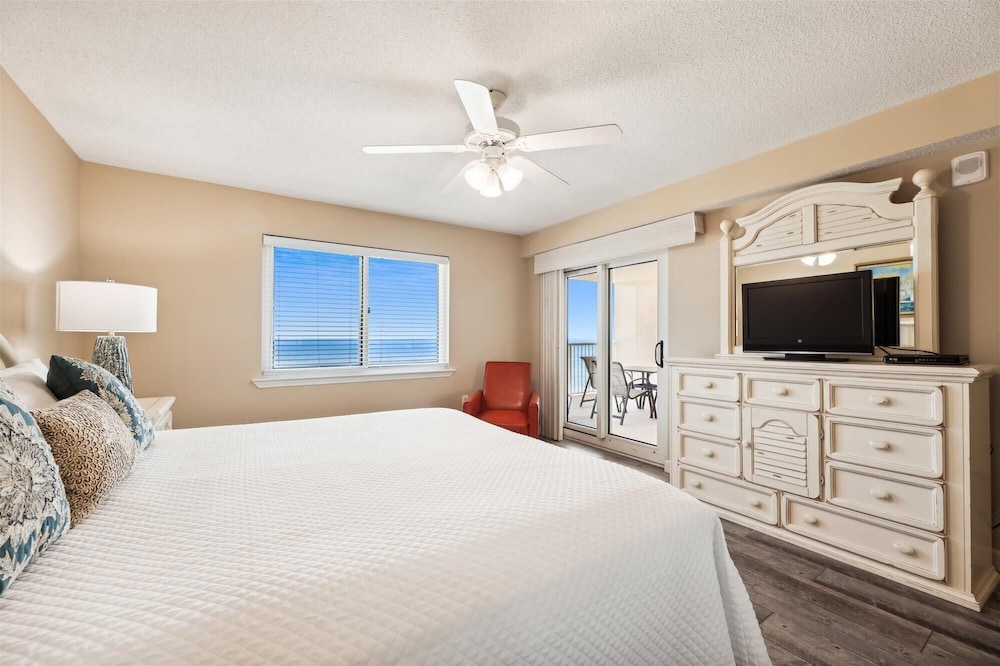 Sandy Key 723 - 7th floor -Beachfront view -NO HASSLE CHECK OUT ...