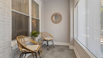 Casa Deluxe, 3 quartos, cozinha, Vista para a cidade | 3 quartos, lençóis de algodão egípcio, roupa de alta qualidade