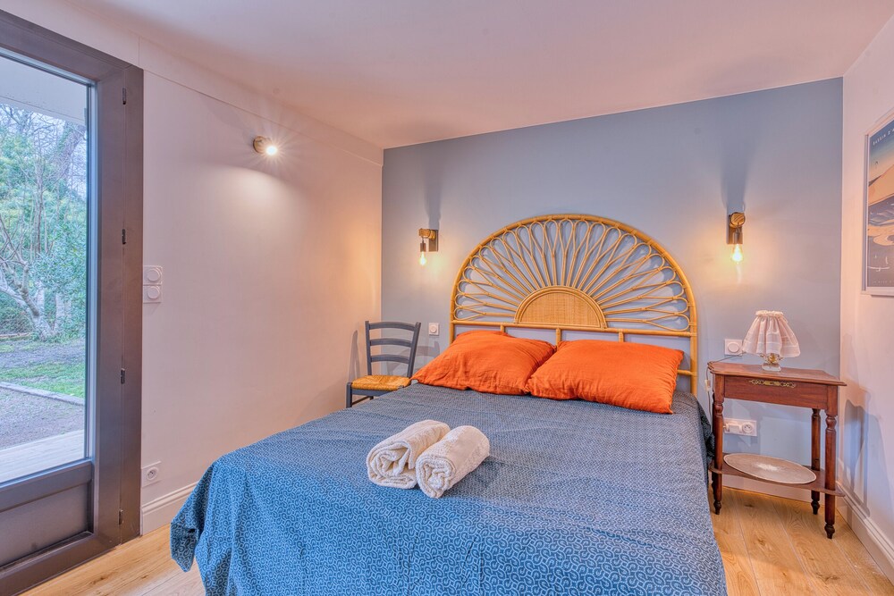 Villa "Bassin D'arcachon 8 Personnes" With Pool, Garden & Wi-fi - Biganos