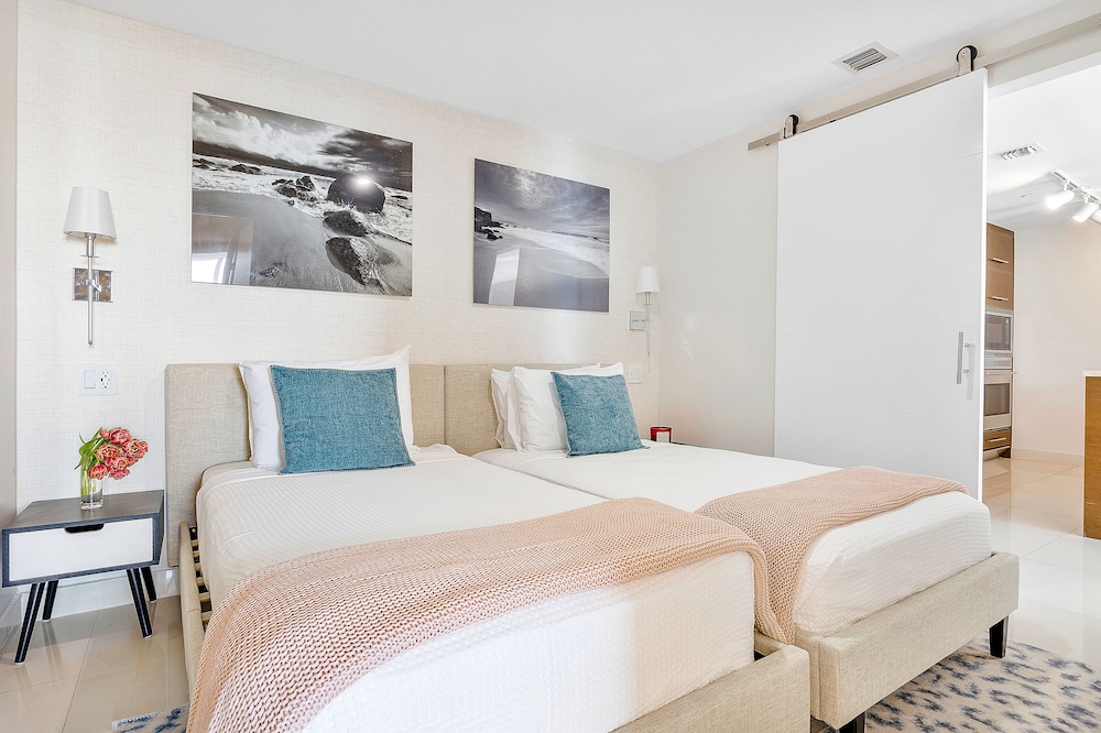 Unobstructed Front Bay View Stylish Apartment, 48th Floor, Pool, Spa, Sauna, Gym - マイアミ