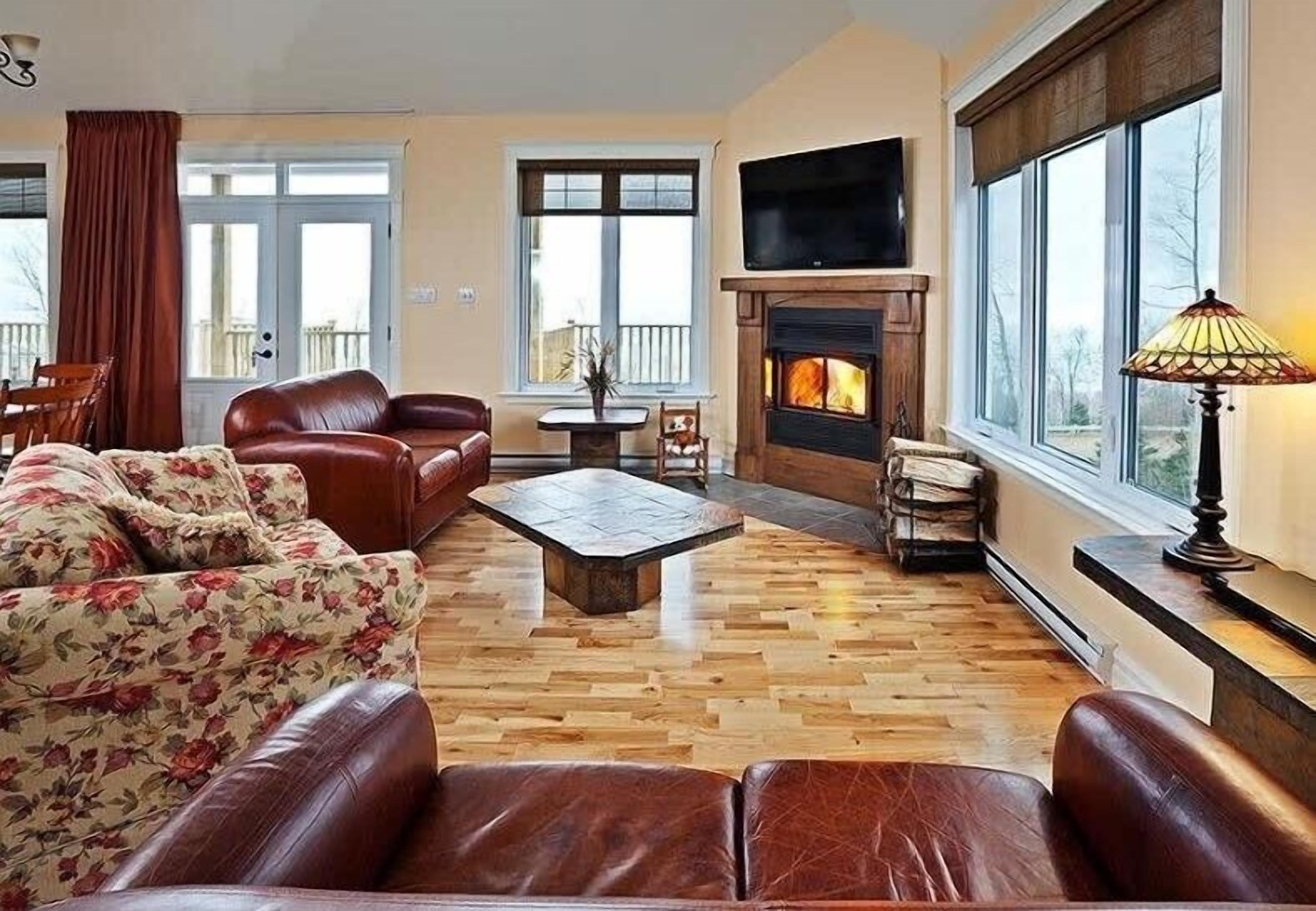 Chalet L'officier #1 Et #2 Spa - New England