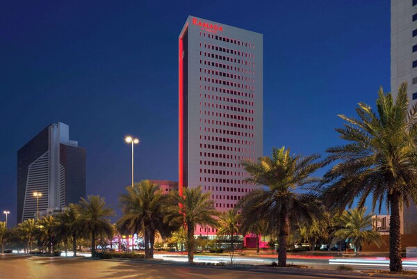 Ramada By Wyndham Riyadh King Fahd Road - Riad