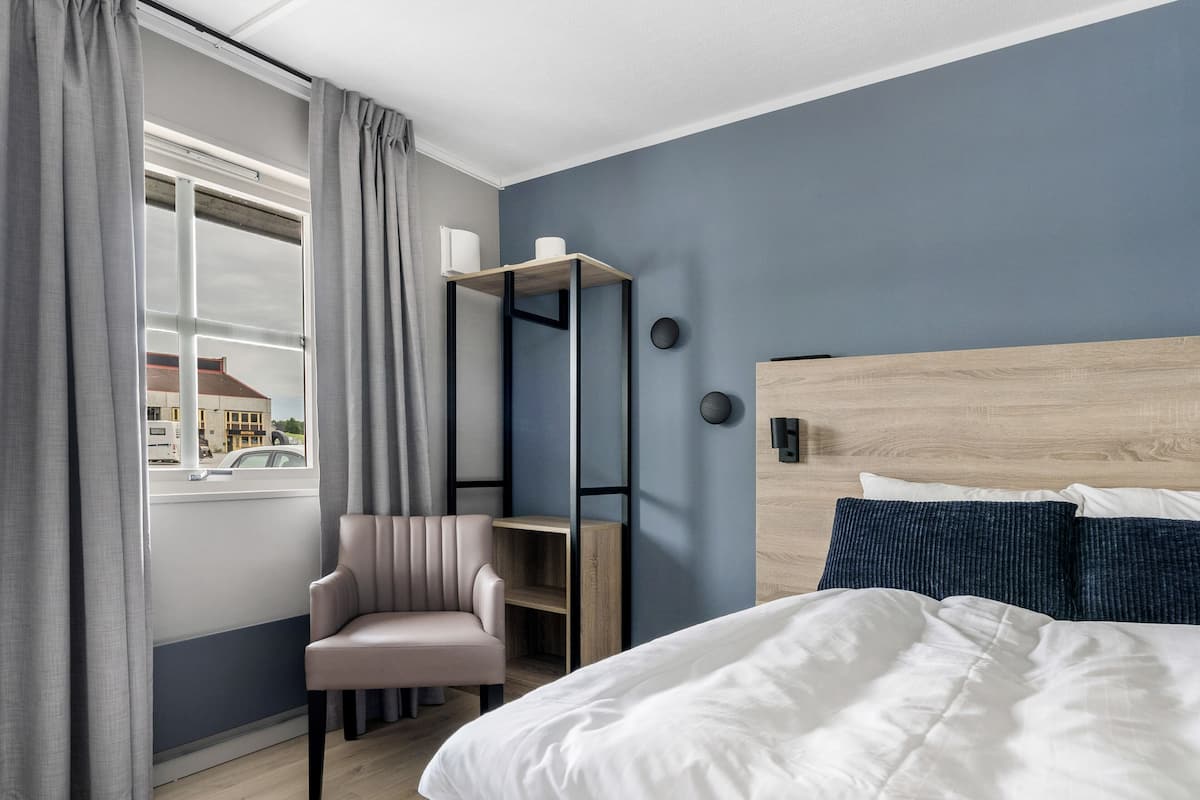Wi-Fi de cortesia, roupa de cama