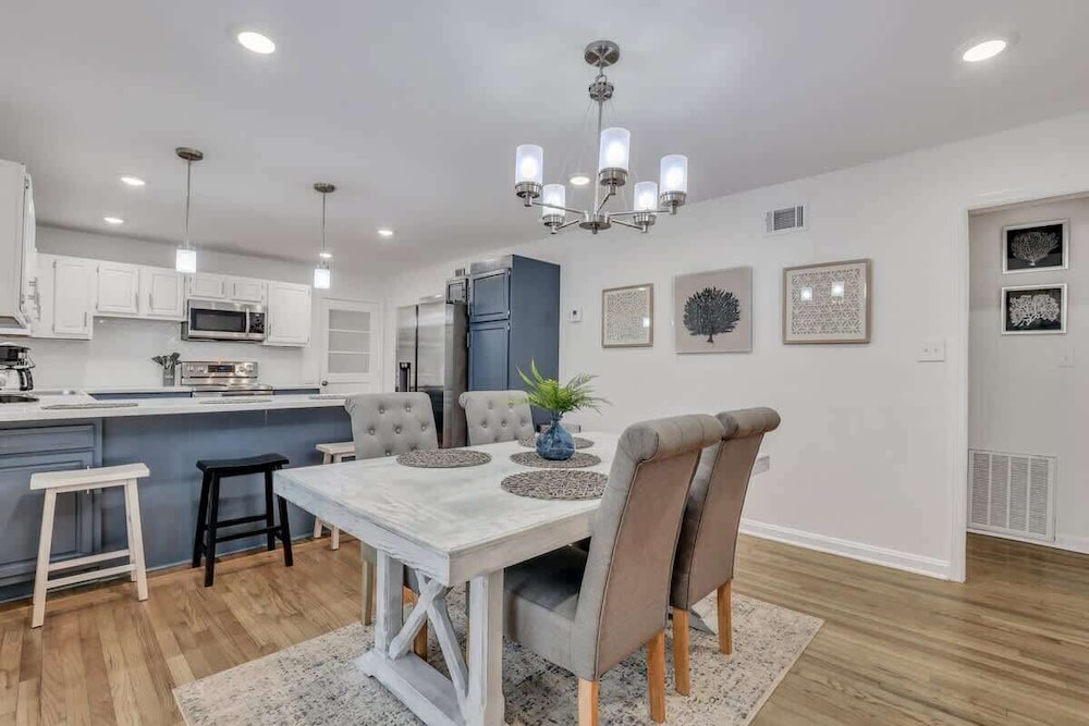 Restful Haven Near Savannah - King Bed - Pooler, GA