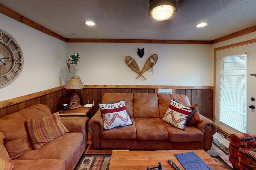 Pet Friendly 2br/2ba Treetop Steps From Village - Snowshoe