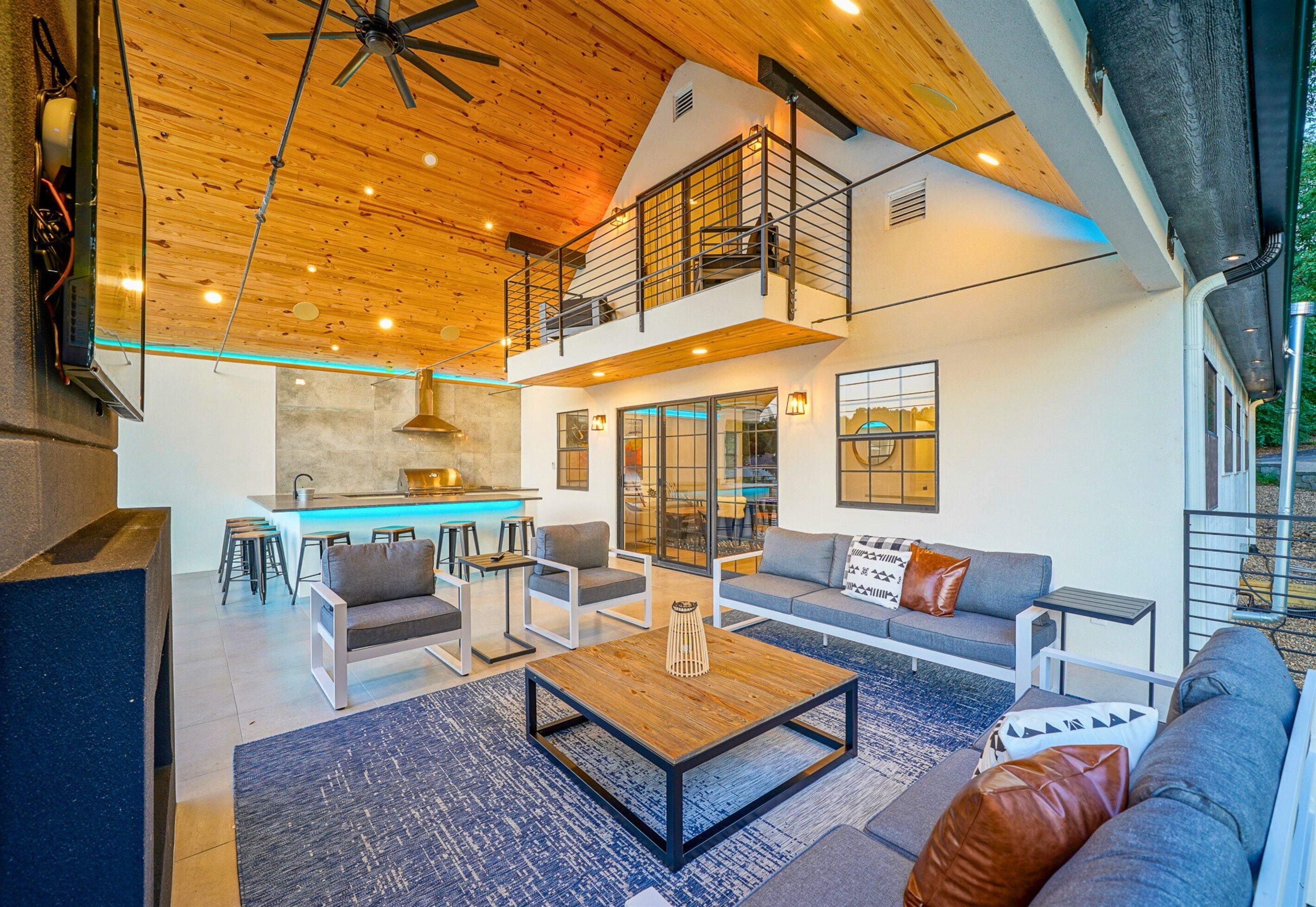 Lakefront Retreat W/hot Tub, Fire Pit, Games! - Hot Springs, AR