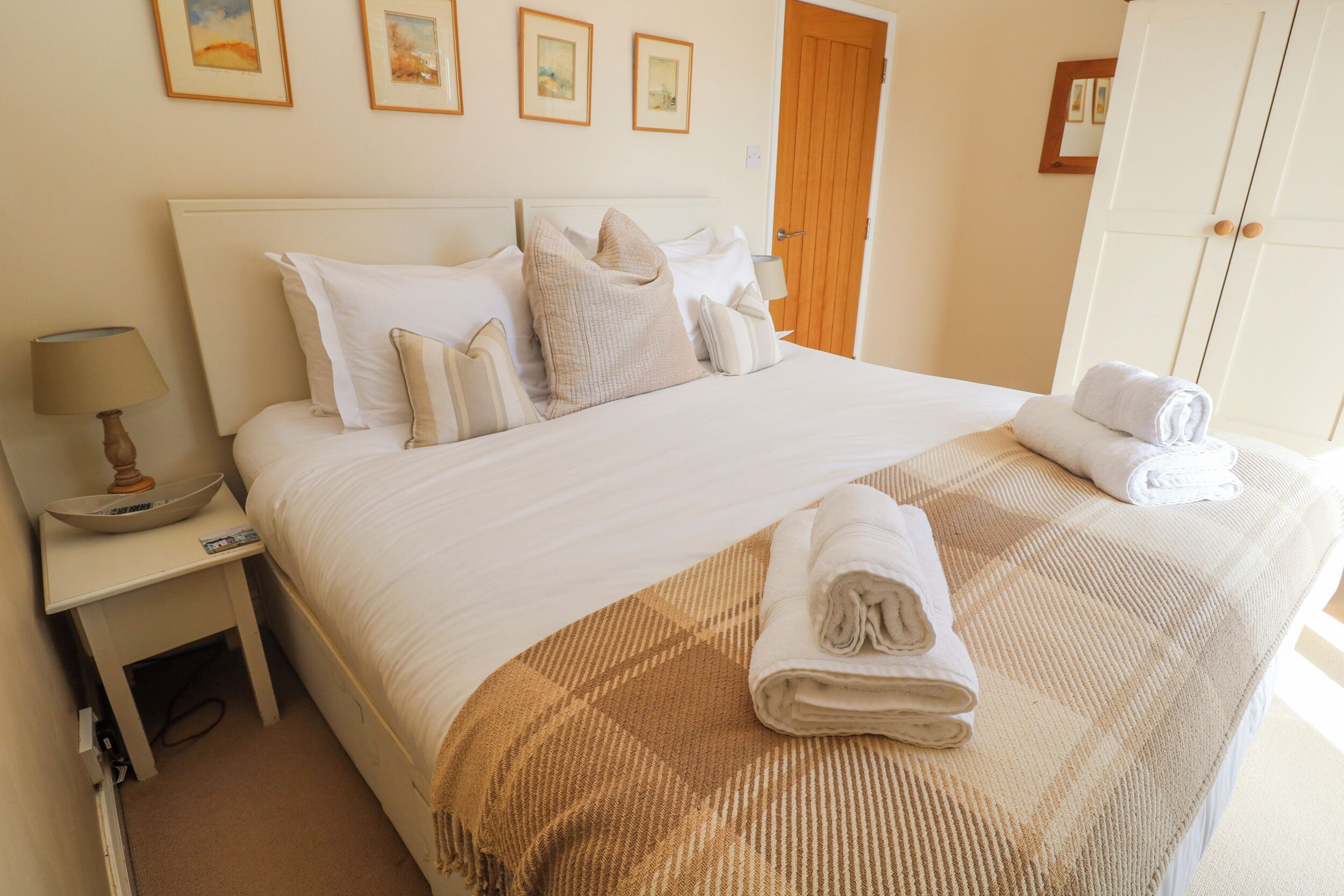 Casa de Campo | 2 quartos, com decoração personalizada, com mobília individualizada 